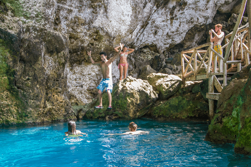 Cueva Hoyo Azul Punta Cana – Cap Cana, República Dominicana - Touring ...