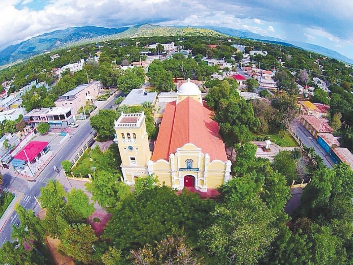 Azua de Compostela. Tierra de Poetas, Sol y Aventuras - Touring ...